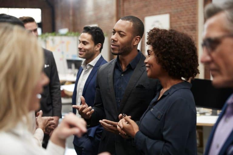 Management horizontal : Pour des pratiques managériales performantes et ...